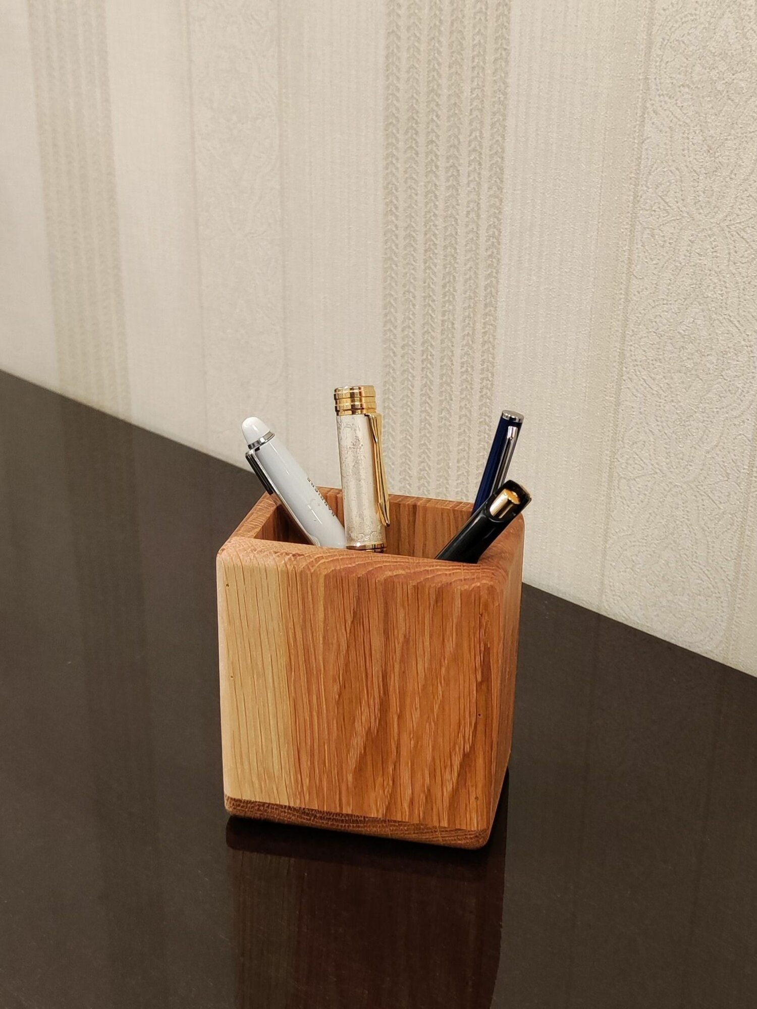 Стакан для канцелярских принадлежностей MADISON из дуба