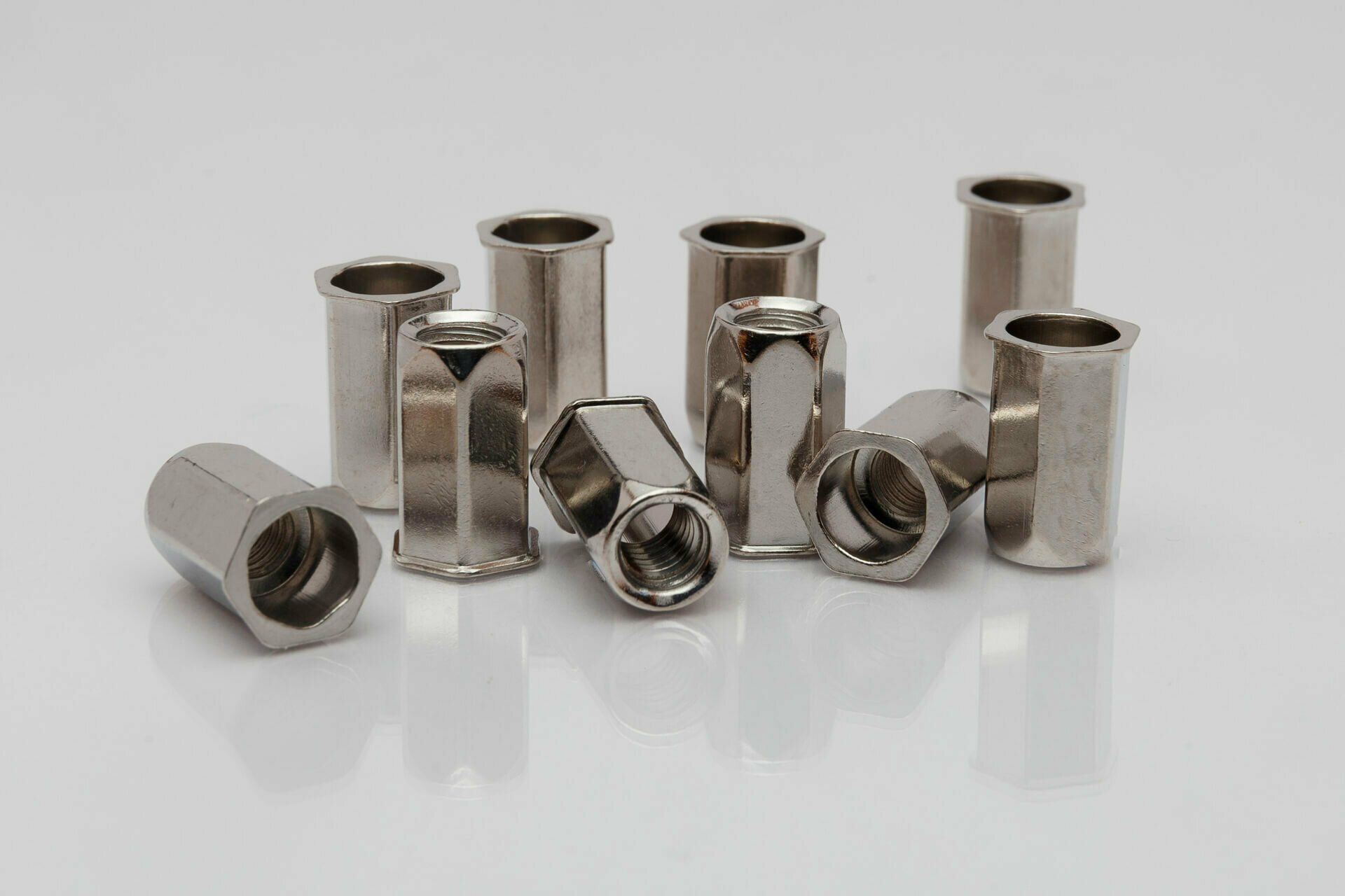 Гайка заклепочная NITLIX М6 уменьшенный борт шестигр, А2, L=16 (1,0-3,5) 100 шт.