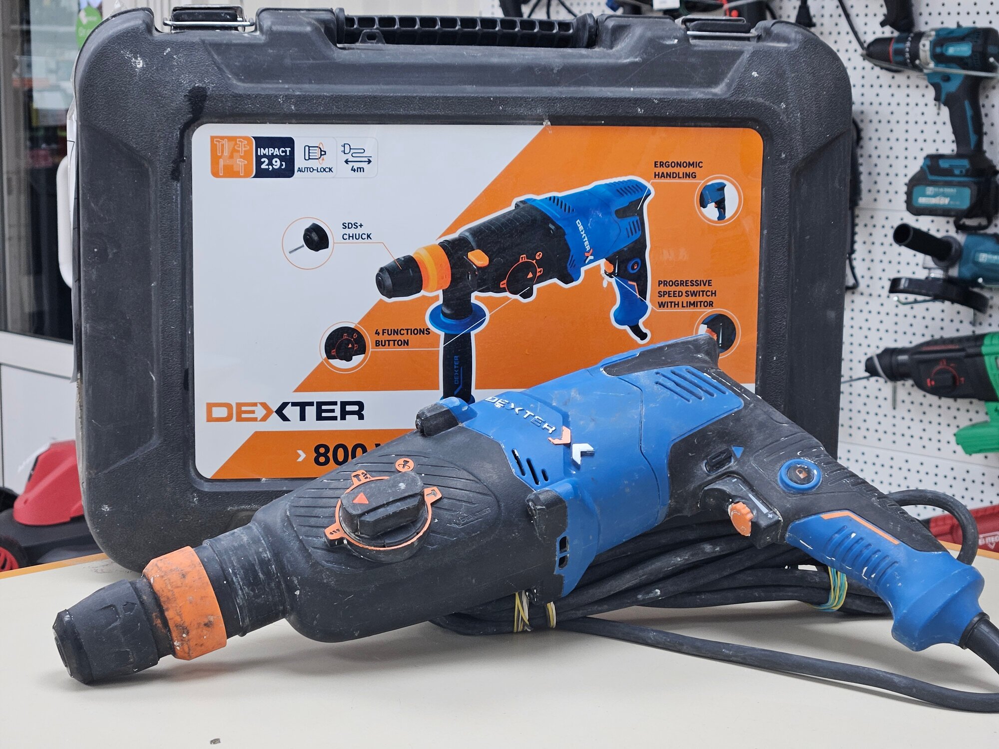 Перфоратор сетевой SDS-plus Dexter 5 800RH2-30.5, 800 Вт, 2.9 Дж, (Б/У), уценка