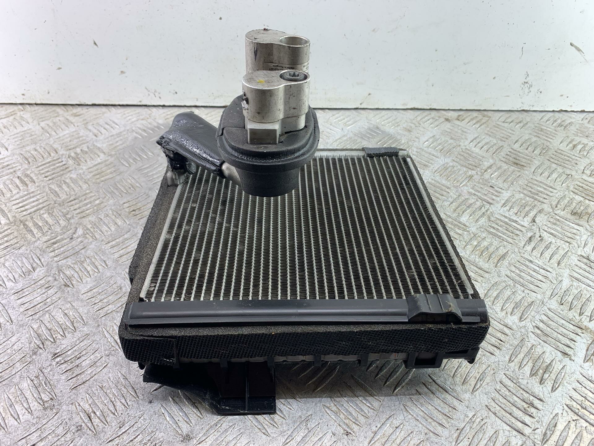 Испаритель кондиционера Volkswagen Passat B6 2008 3C1820103B