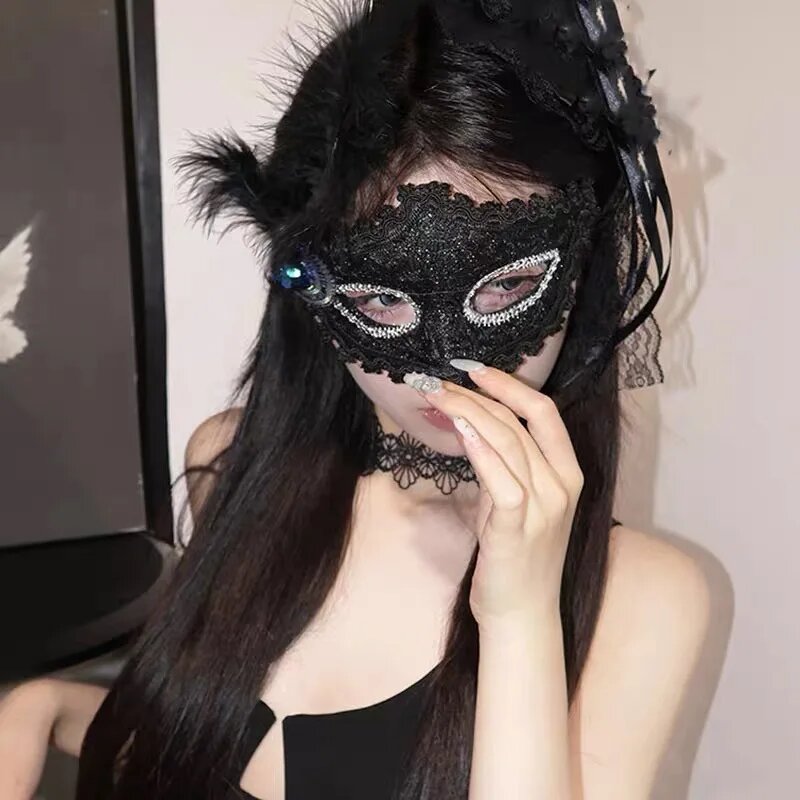 Черная маска для лица TS1070-1