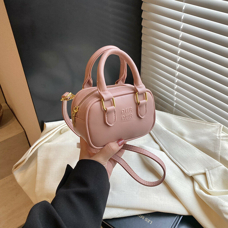 Trendy мини сумка для девочек с стильным брелоком медведь, идеально для молодых модниц