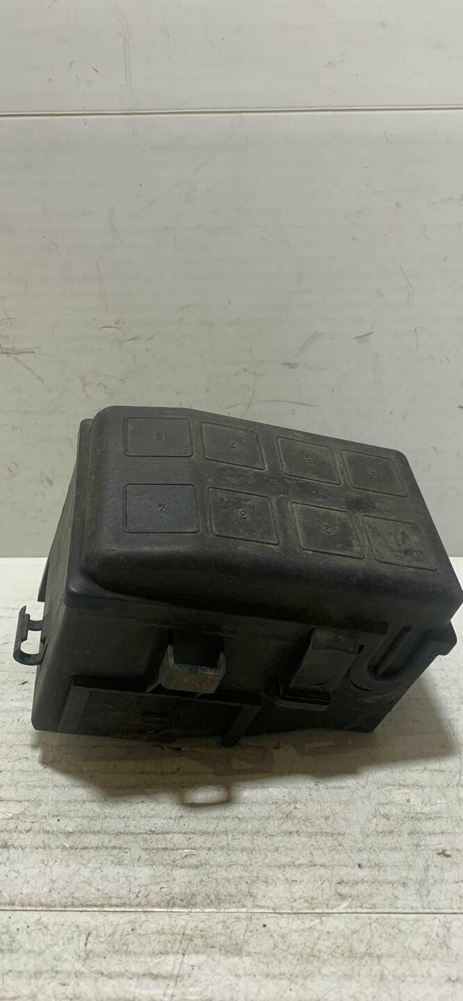 Блок предохранителей Opel Zafira A 2002 90560119