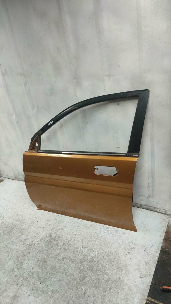 Дверь передняя левая Honda HR-V (1998 - 2001)