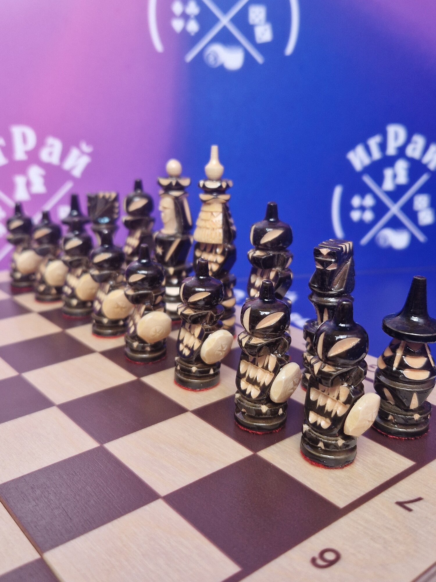 Шахматы деревянные резные ручной работы Ледовое сражение 29х29 см, дорожные, шахматы подарочные для мужчины