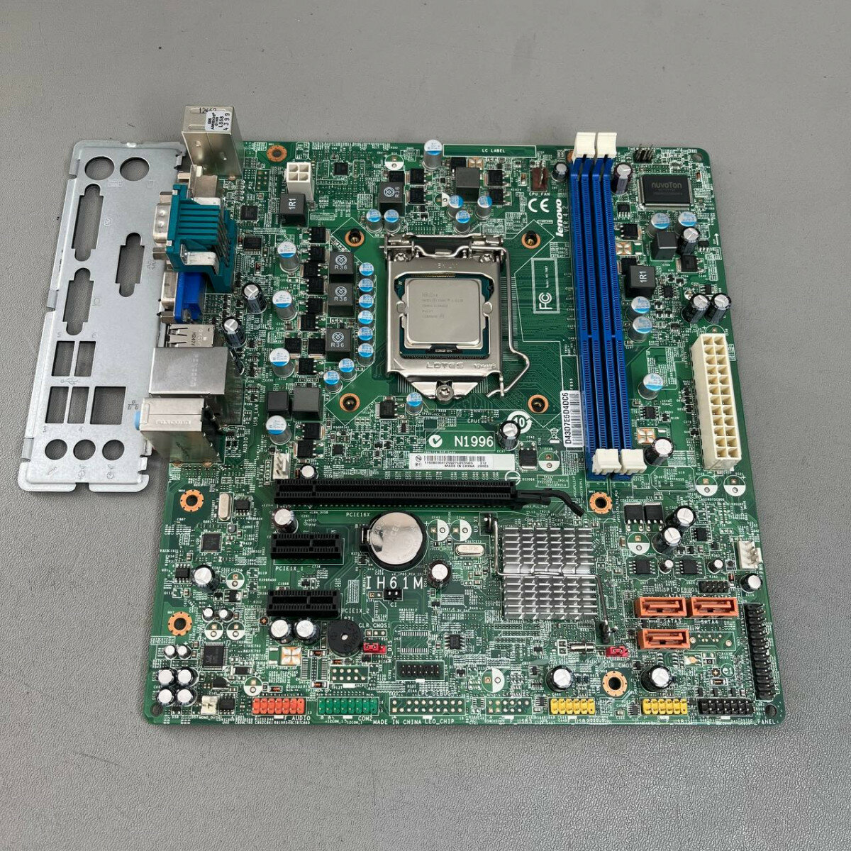 Материнская плата Lenovo IH61M (LGA 1155 DDR3) + Intel Core i3-2100