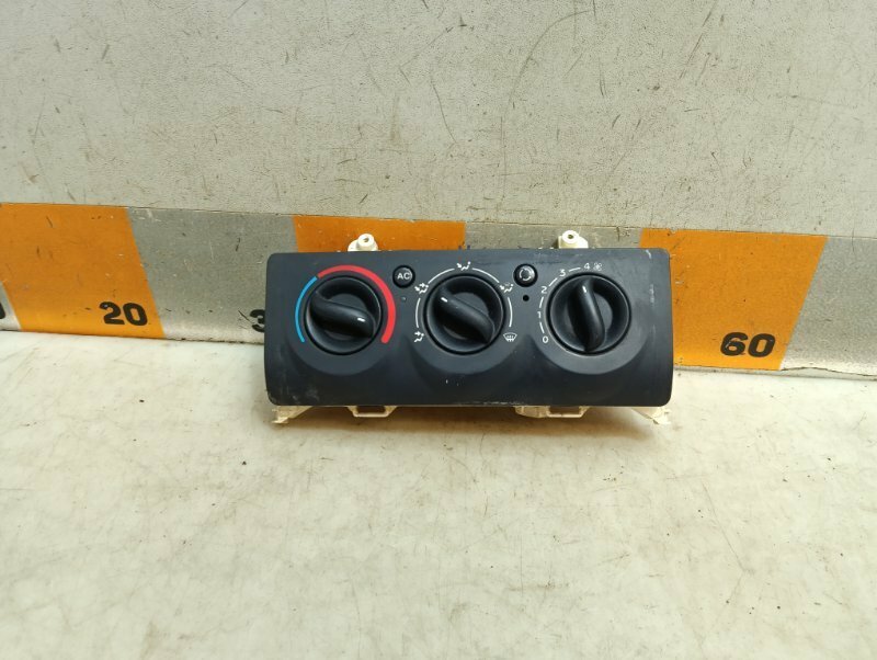 Б/У С кондиционером Блок управления отопителем Renault Clio 2001 2 429478 RENAULT арт. 7701051263