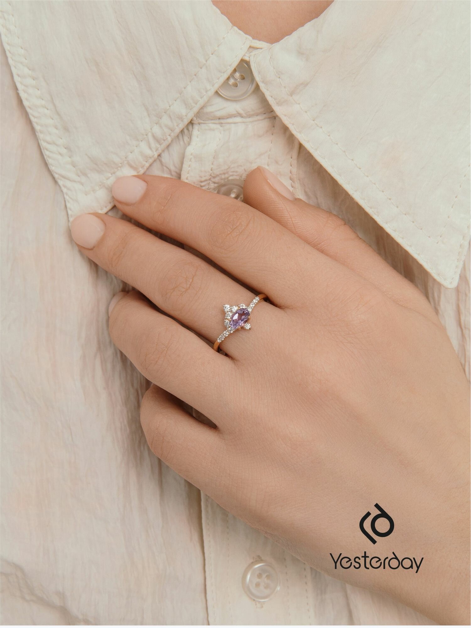 Кольцо тонкое, красное золото, 585 проба, аметист, фианит