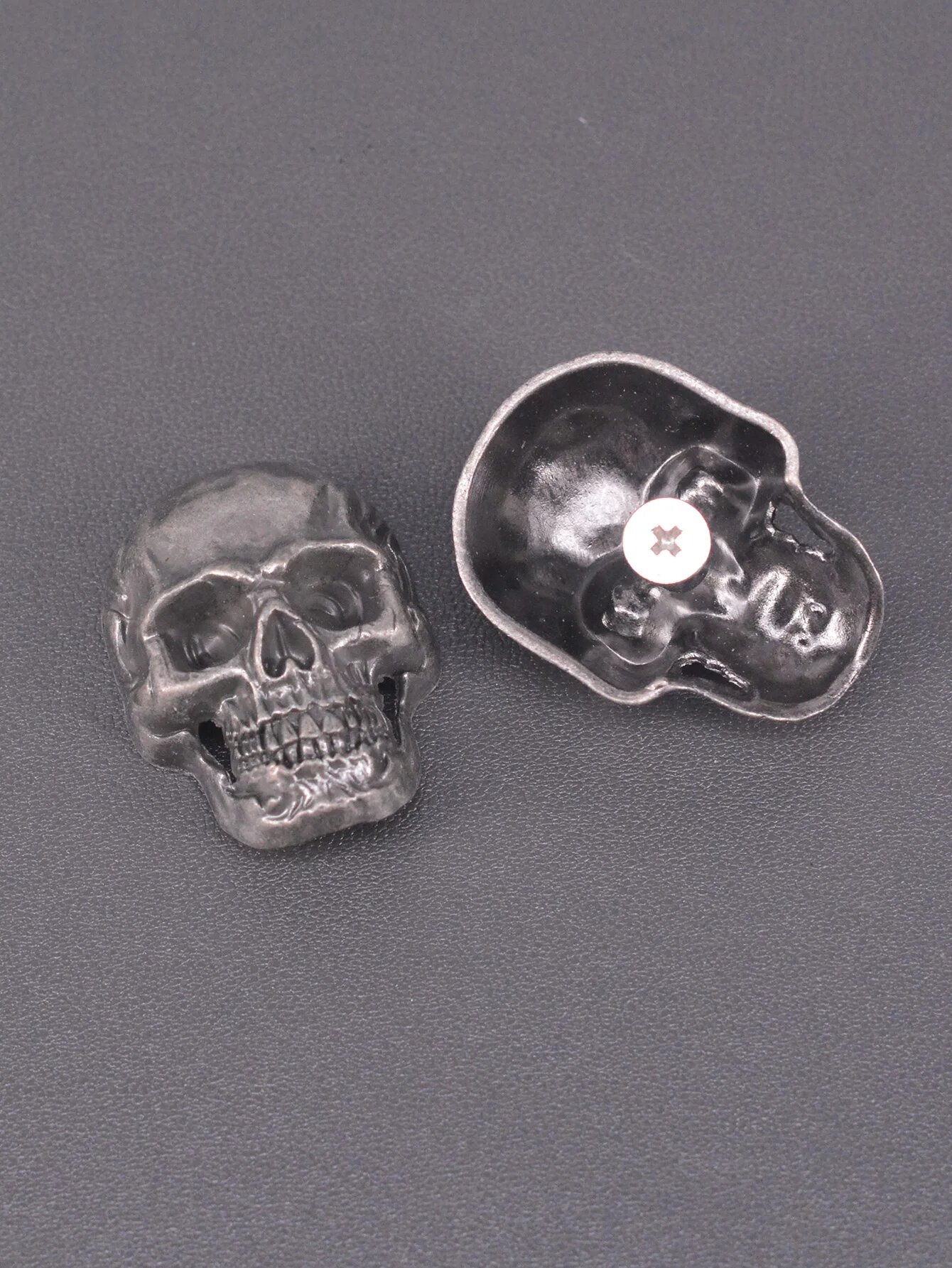 Заклепки для кожи 6 шт, череп 3D, Gunmetal