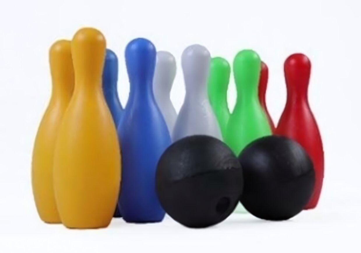 Набор для боулинга TOYMIX, 10 кеглей и 2 шара, пластик, для детей от 3 лет, развивает ловкость