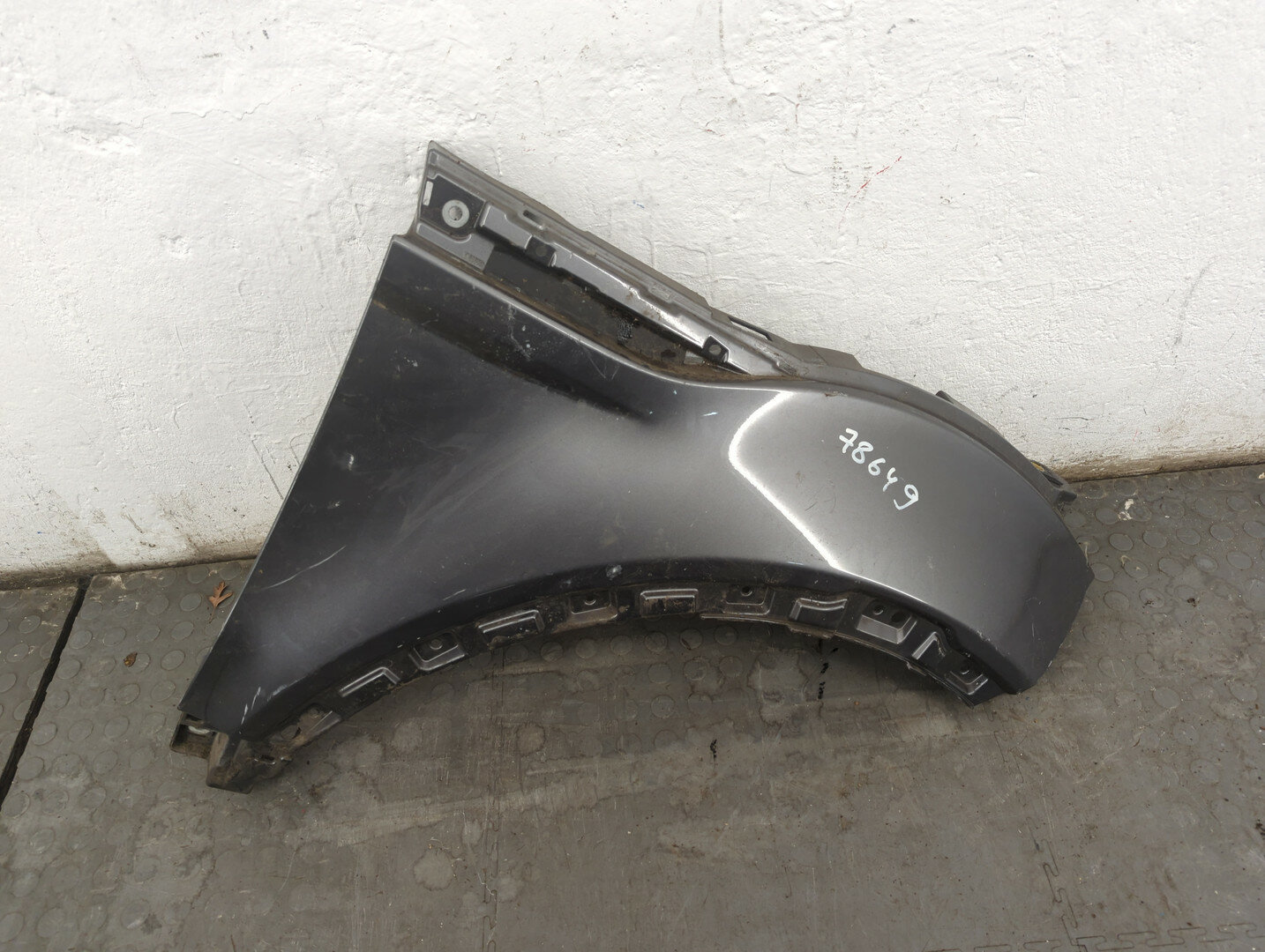 Крыло правое переднее Land Rover Range Rover Evoque Б/У