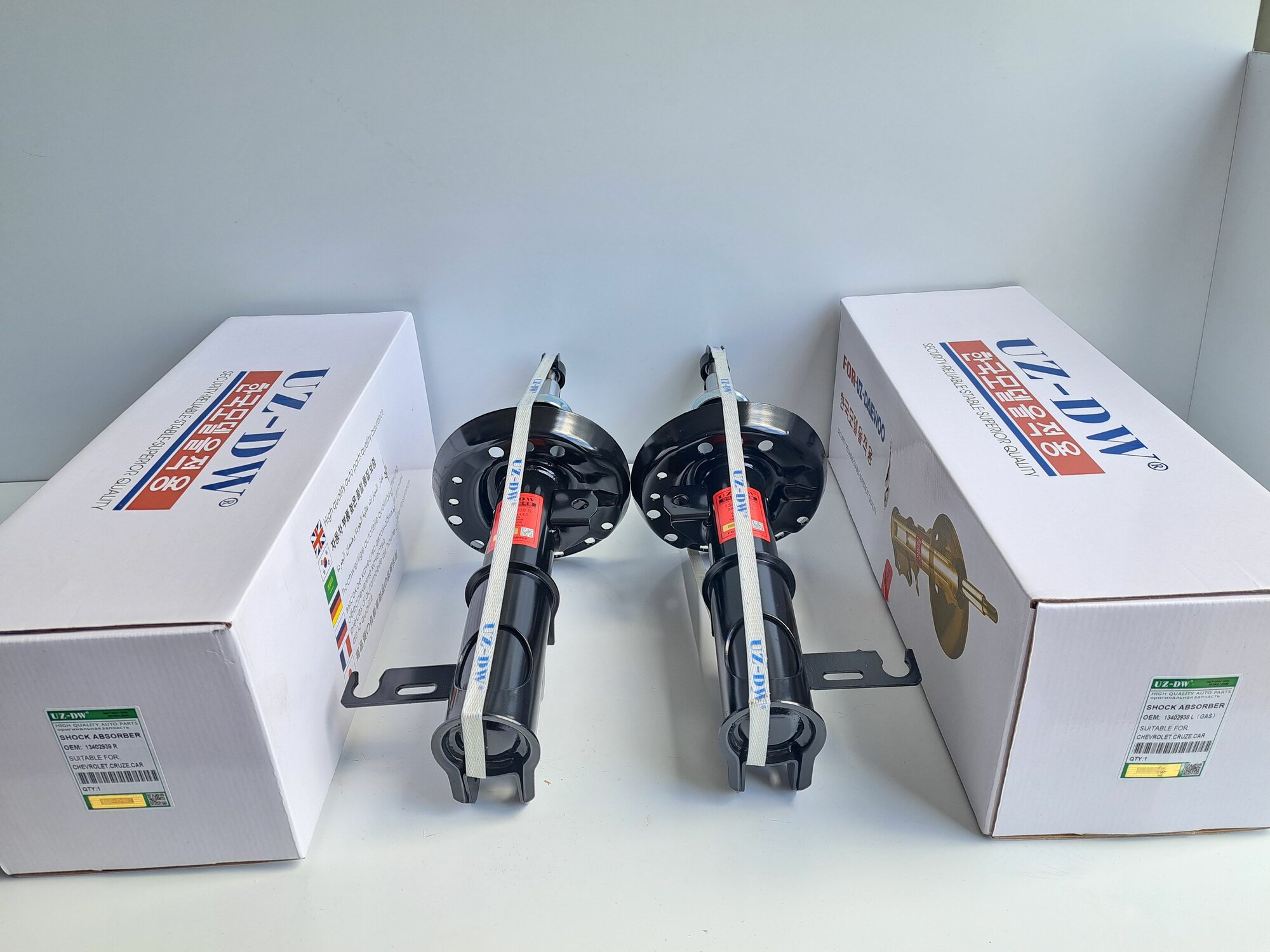 Амортизатор передний правый / левый (комплект 2 штуки) Круз, Опель