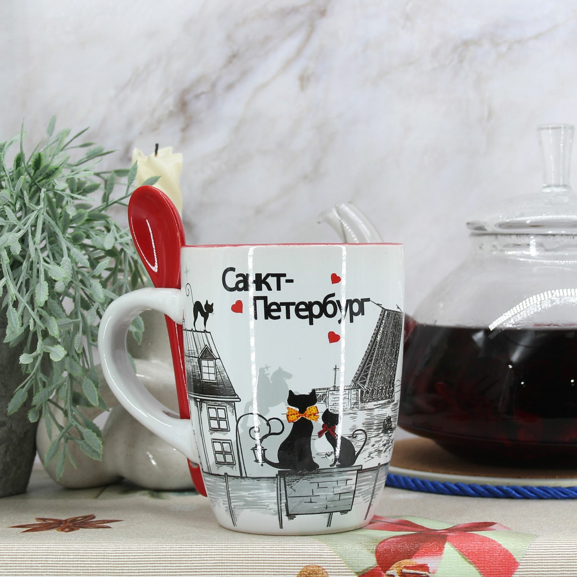Подарочный набор чайная кружка с ложкой " Санкт-Петербург "