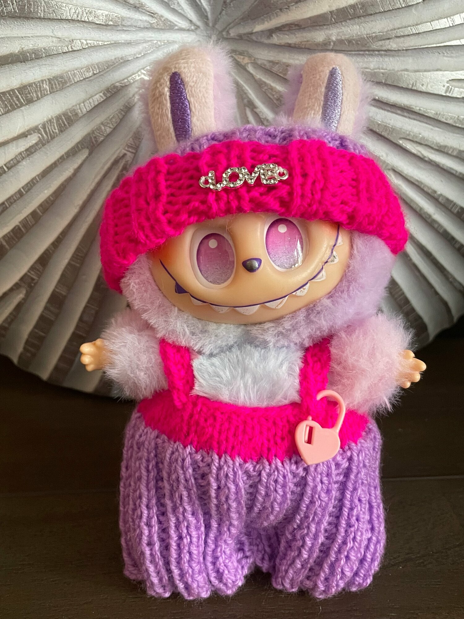 Лабубу мягкая игрушка брелок Labubu Love 17см