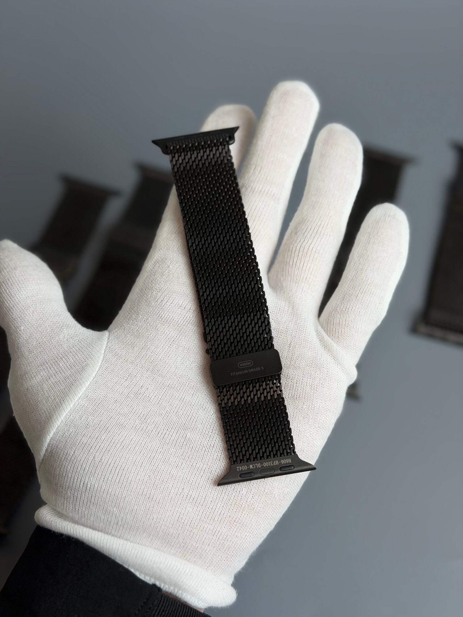 Ремешок Apple Watch Ultra 49mm Black Titanium Milanese Loop MXKF3FE/A размер M Demo (Original)