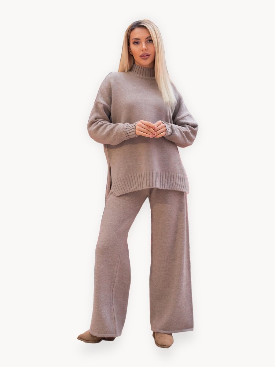 Костюм спортивный