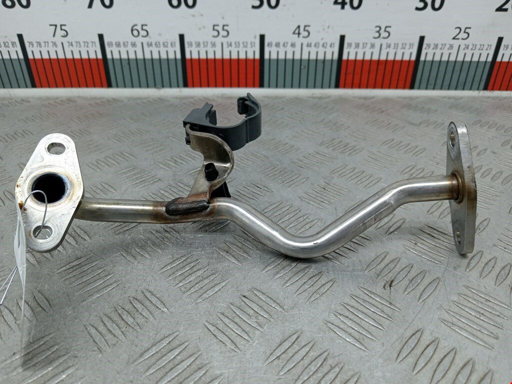 Трубка системы рециркуляции EGR (трубка картерных газов) Toyota Yaris 1 арт. 2220253