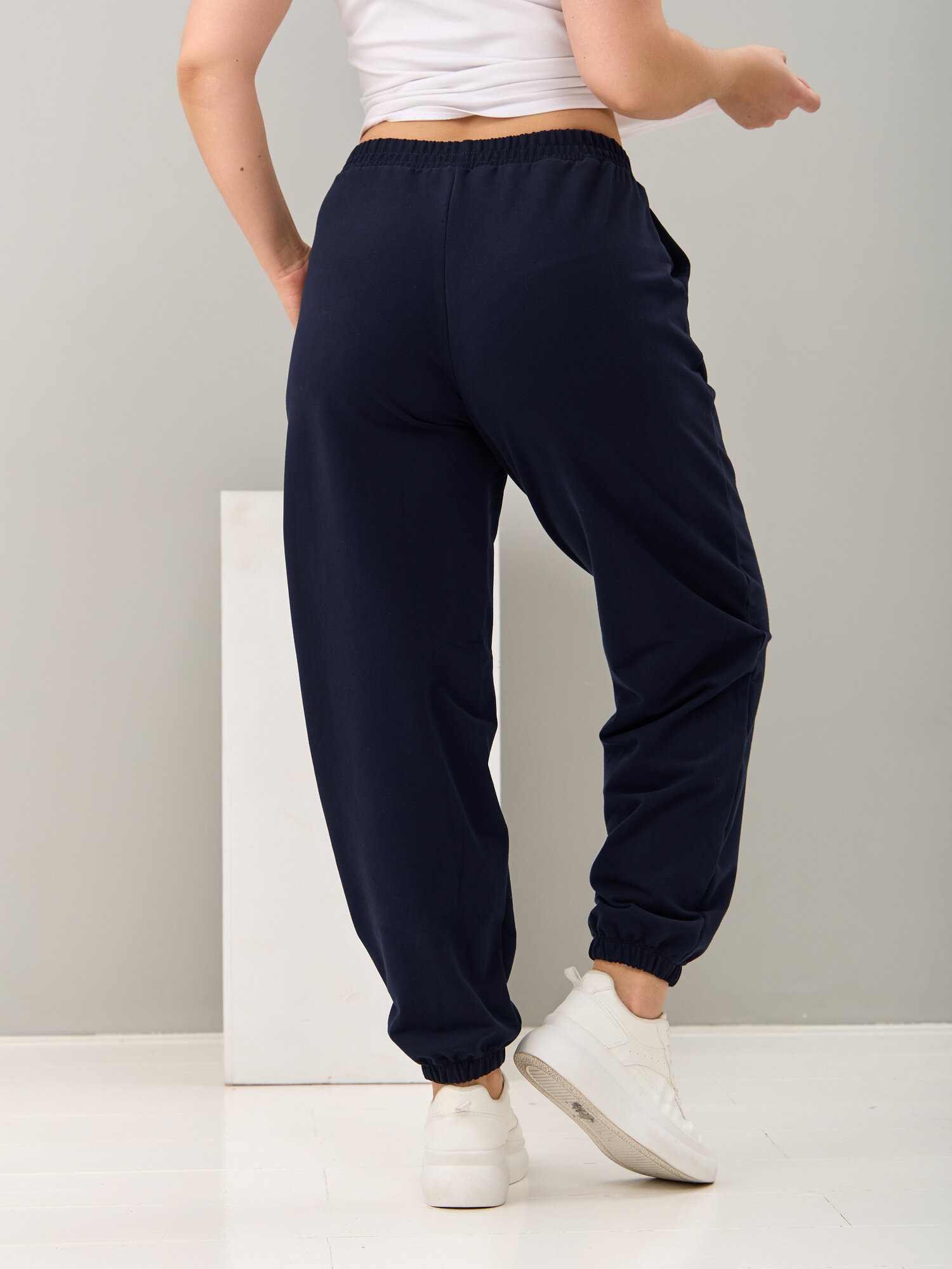 Брюки джоггеры Весна-лето 2025