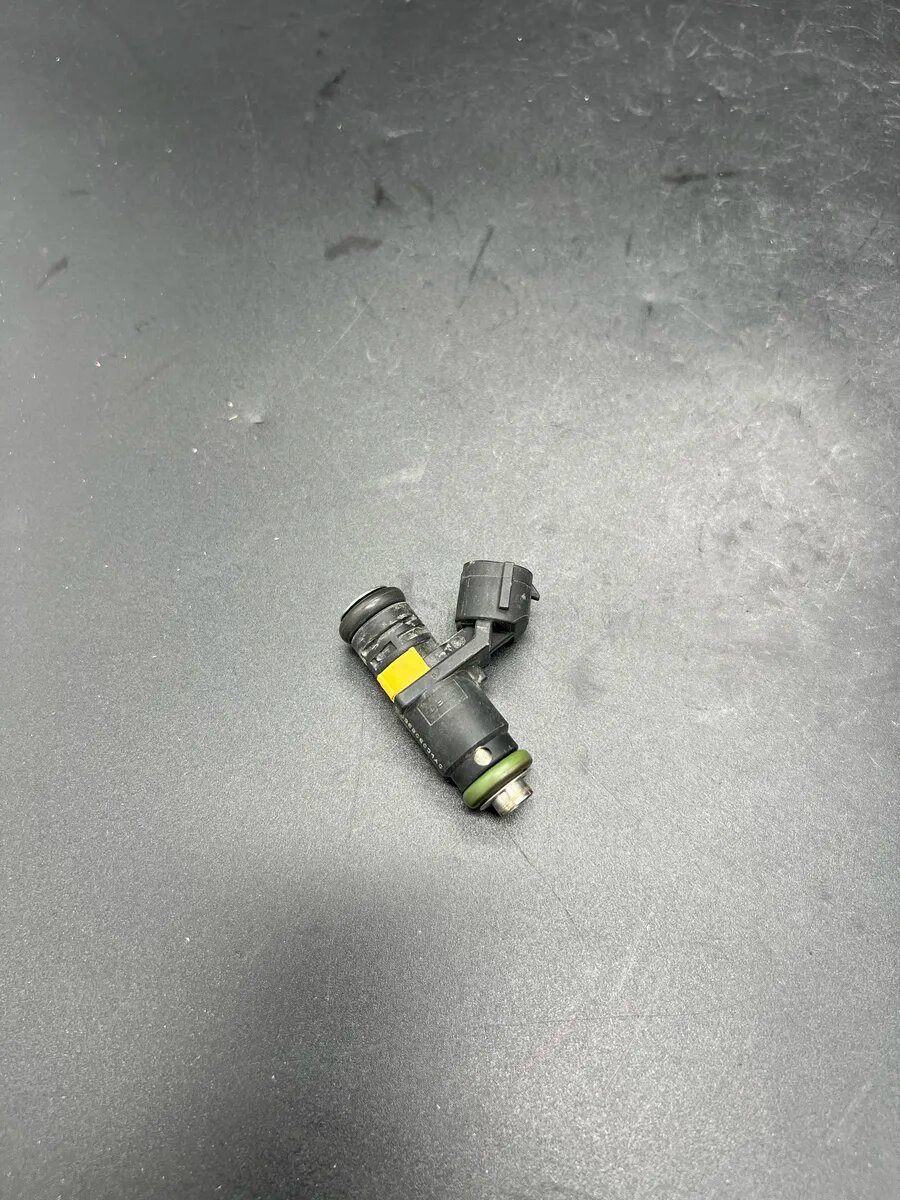 Форсунка топливная Контрактный DEKA