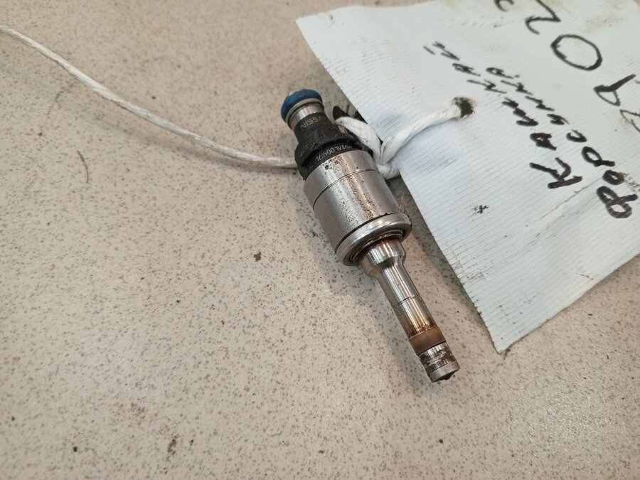 Форсунка инжекторная от Nissan Qashqai J11 2013>