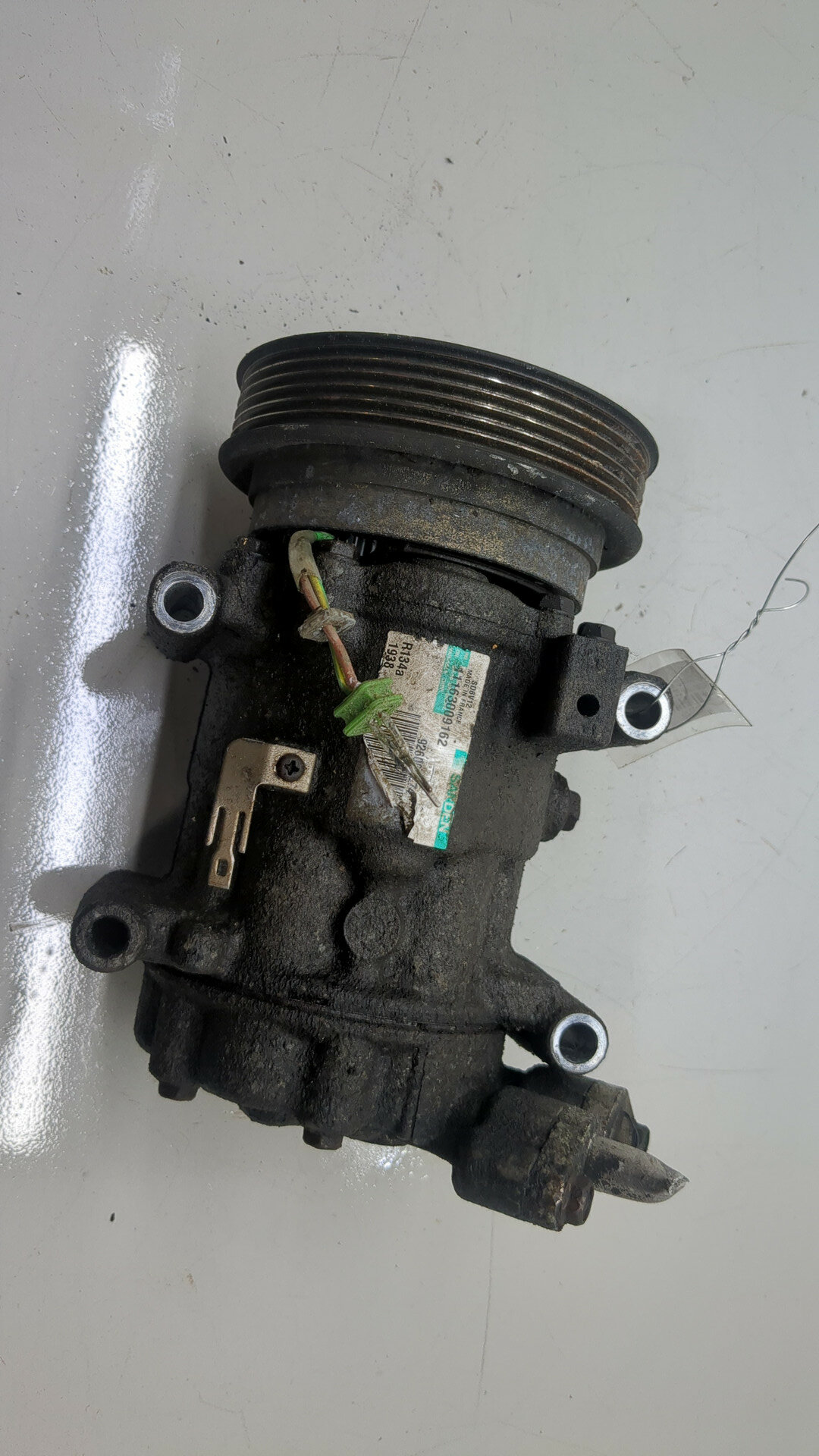 Компрессор кондиционера Nissan Juke Б/У