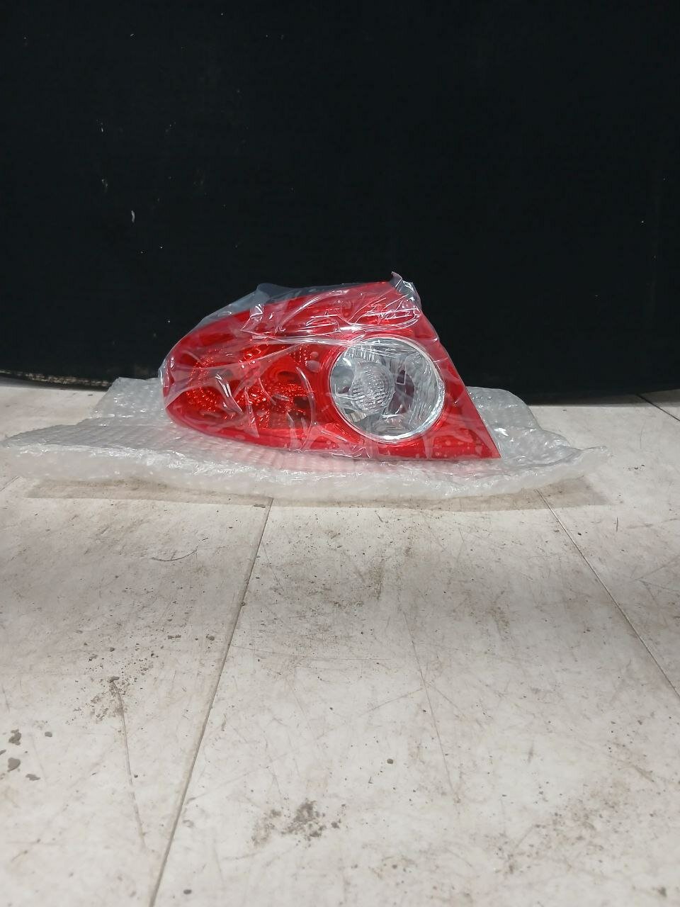 Б/У Фонарь задний левый, Chevrolet (Шевроле)-LACETTI (04-13) CHEVROLET LACETTI (04-13) хэтчбек Новый, дубликат. 575081 GE...