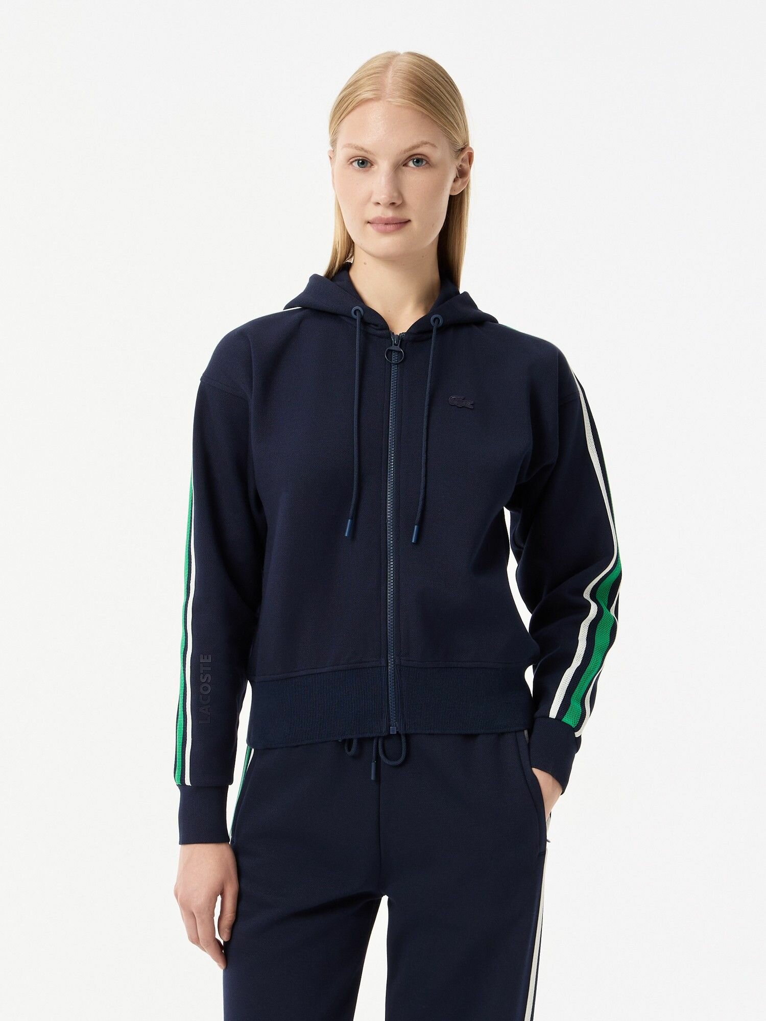 Толстовка спортивная