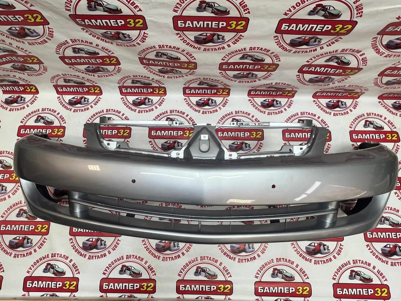 Бампер Митсубиси Лансер 9 рестайл, цвет Серебристый А31