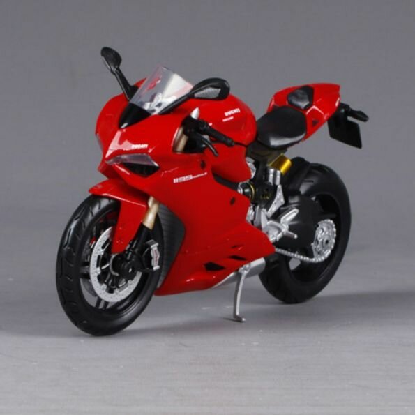 Модель локомотива Ducati 1:12/Подарок для мальчиков