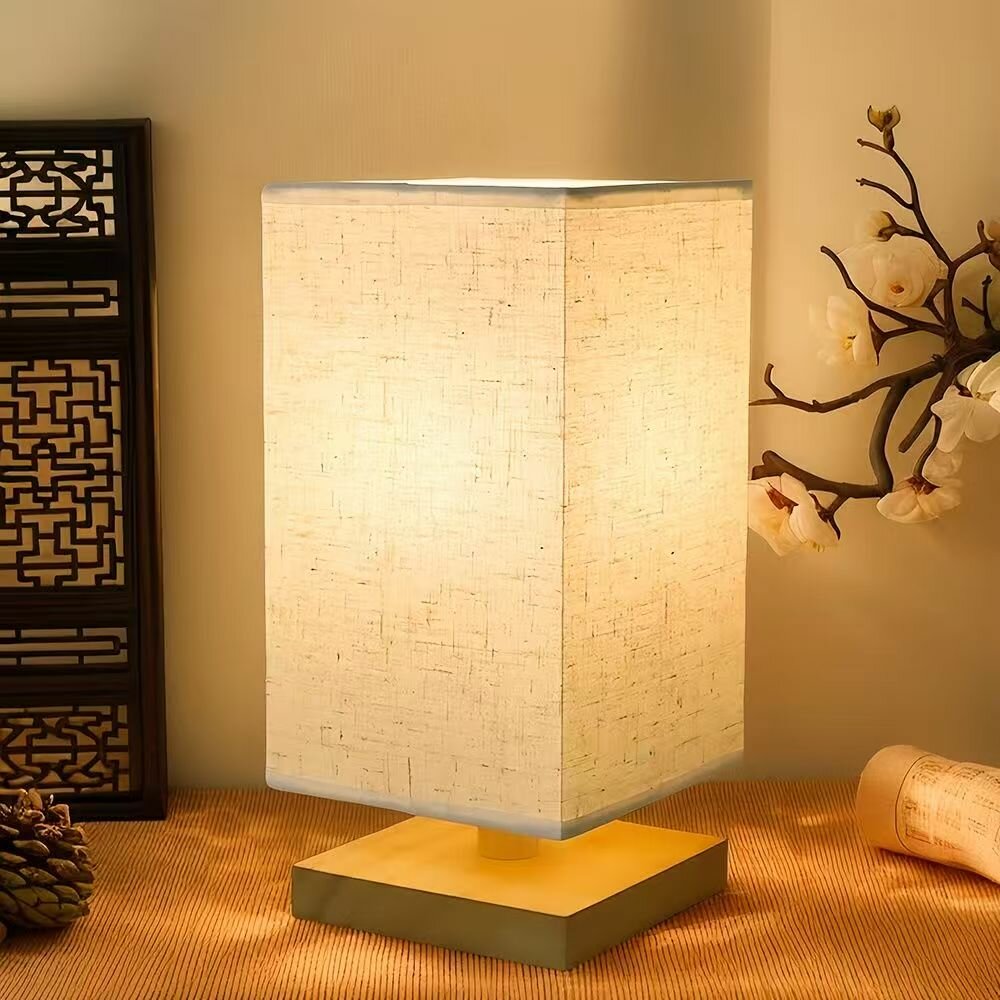 Настольная лампа с каллиграфией Синшу в китайском стиле с тремя уровнями регулировки цвета.