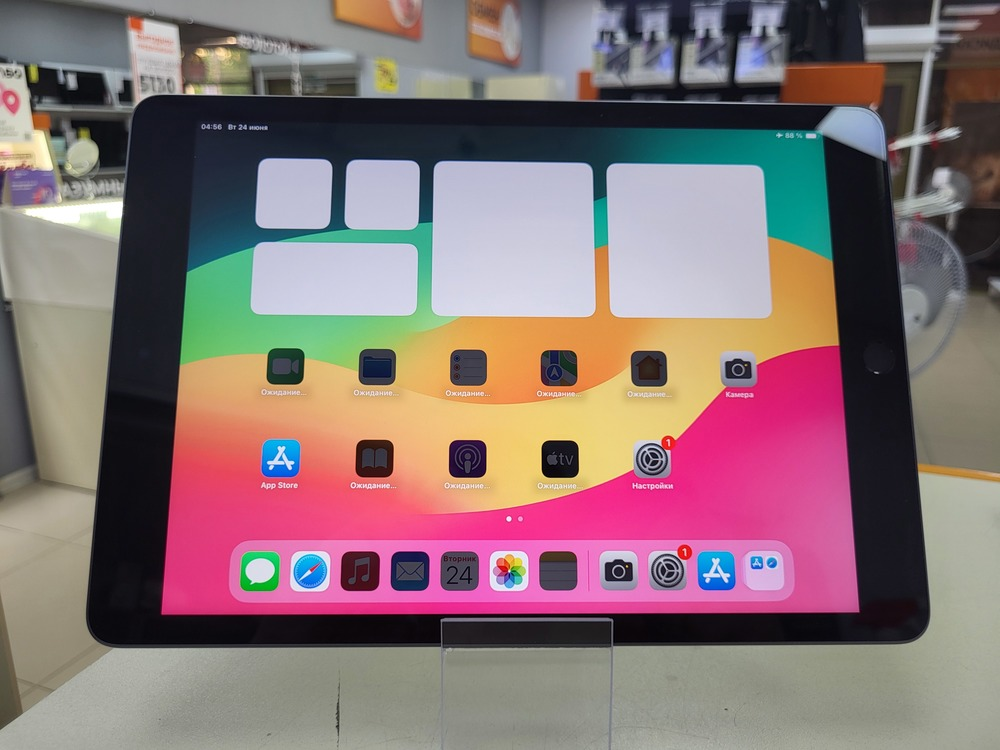 Планшет Apple IPad (2021) Wi-Fi 3/64GB A2602 (9th generation) Б/У уценка