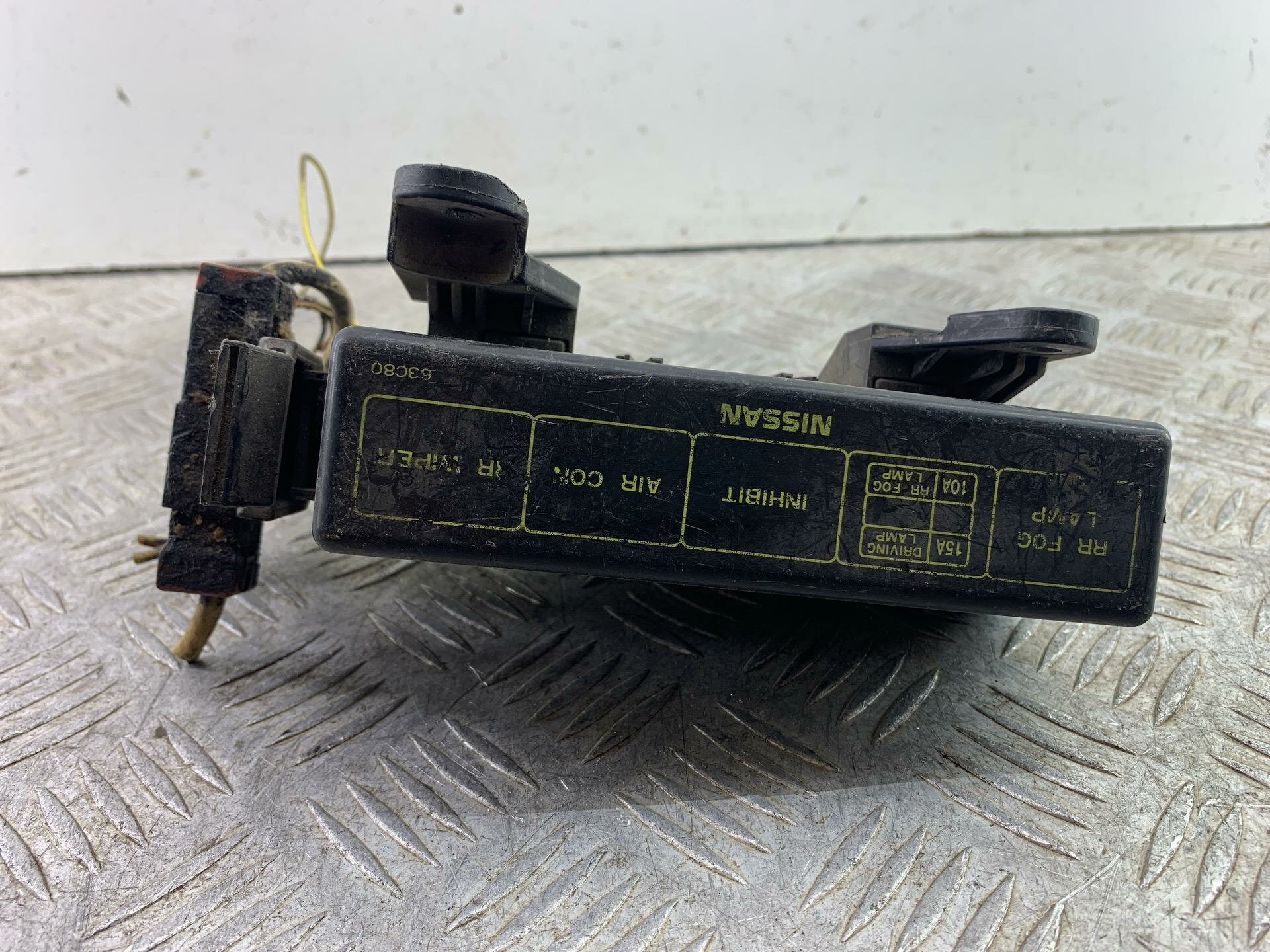 Блок предохранителей Nissan Sunny N14 (1990 - 1995)