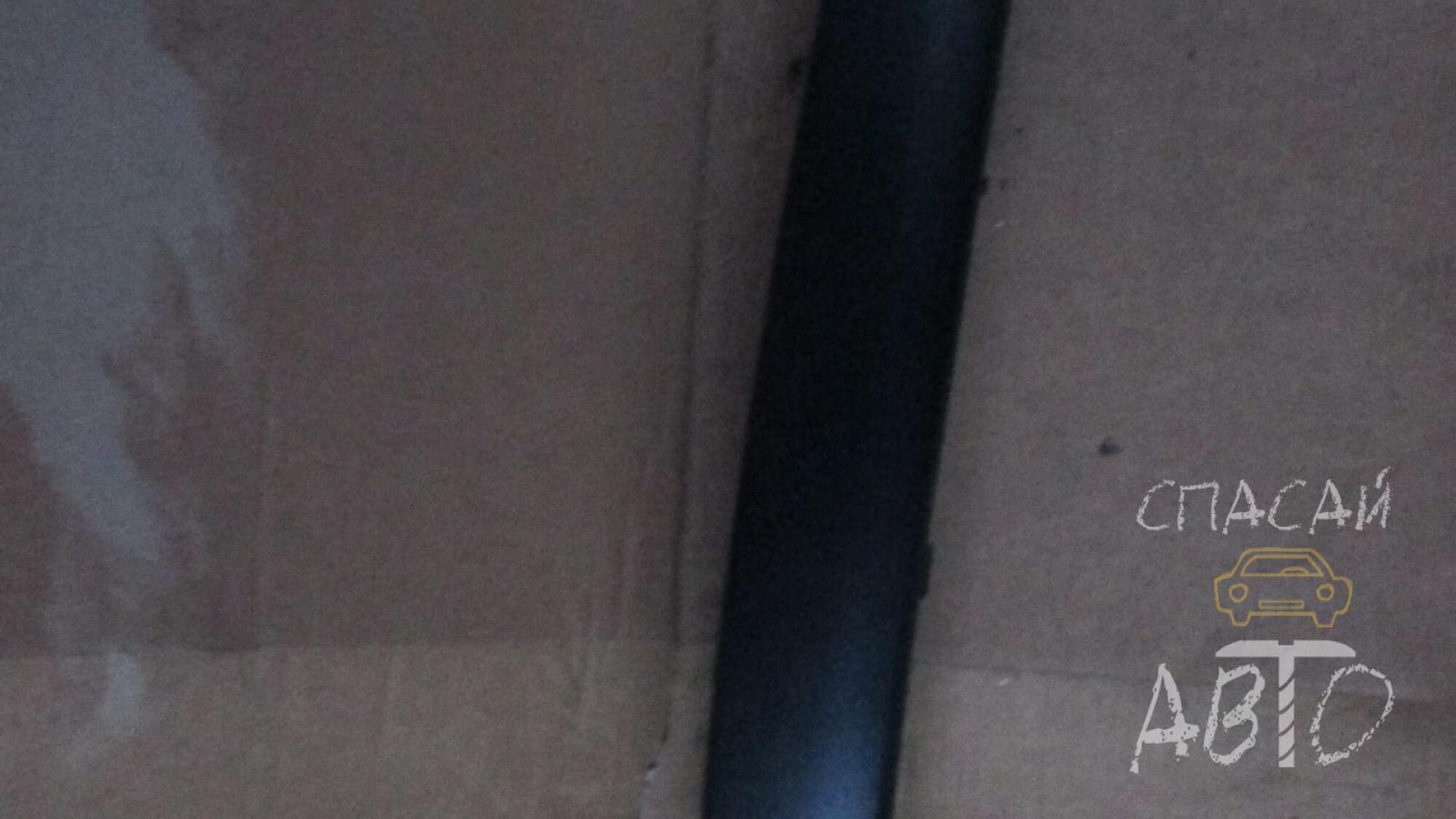 Молдинг переднего бампера Passat (B5) Volkswagen 3B0807717B41