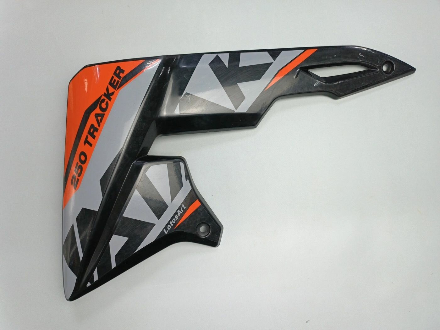 Боковой обтекатель задний левый ATAKI TRACKER 250