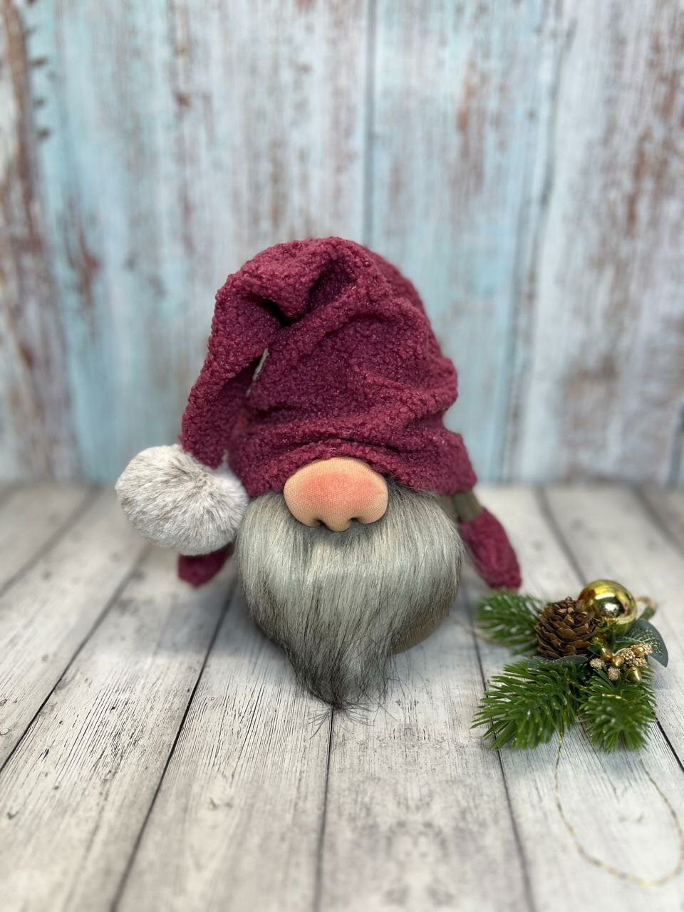 Новогодний скандинавский гном 18 см, ручная работа