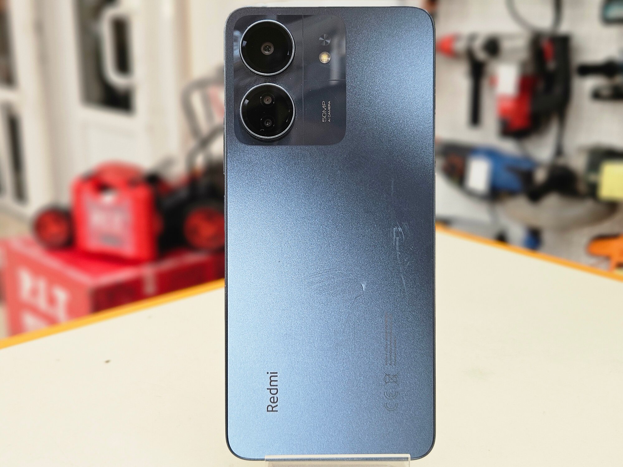 Смартфон Xiaomi Redmi 13C 4/128 ГБ RU, Dual nano SIM, темно-синий, (Б/У), уценка