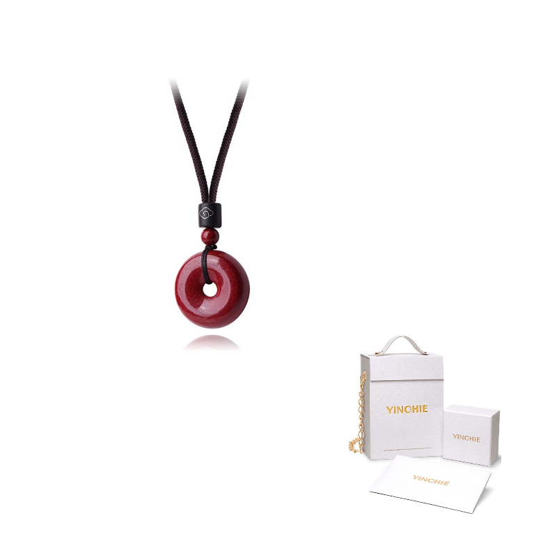 Колье, кианит