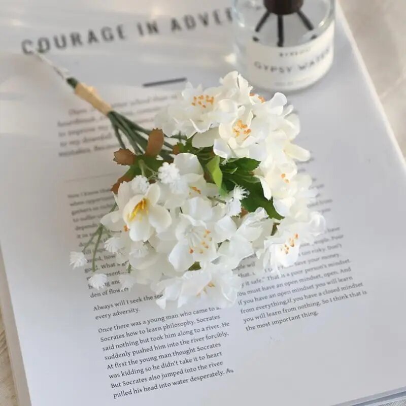 Искусственный букет веточки вишни Белый, A1