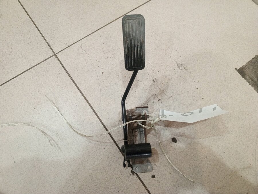 Педаль газа от Mazda 3 bk 2003-2009