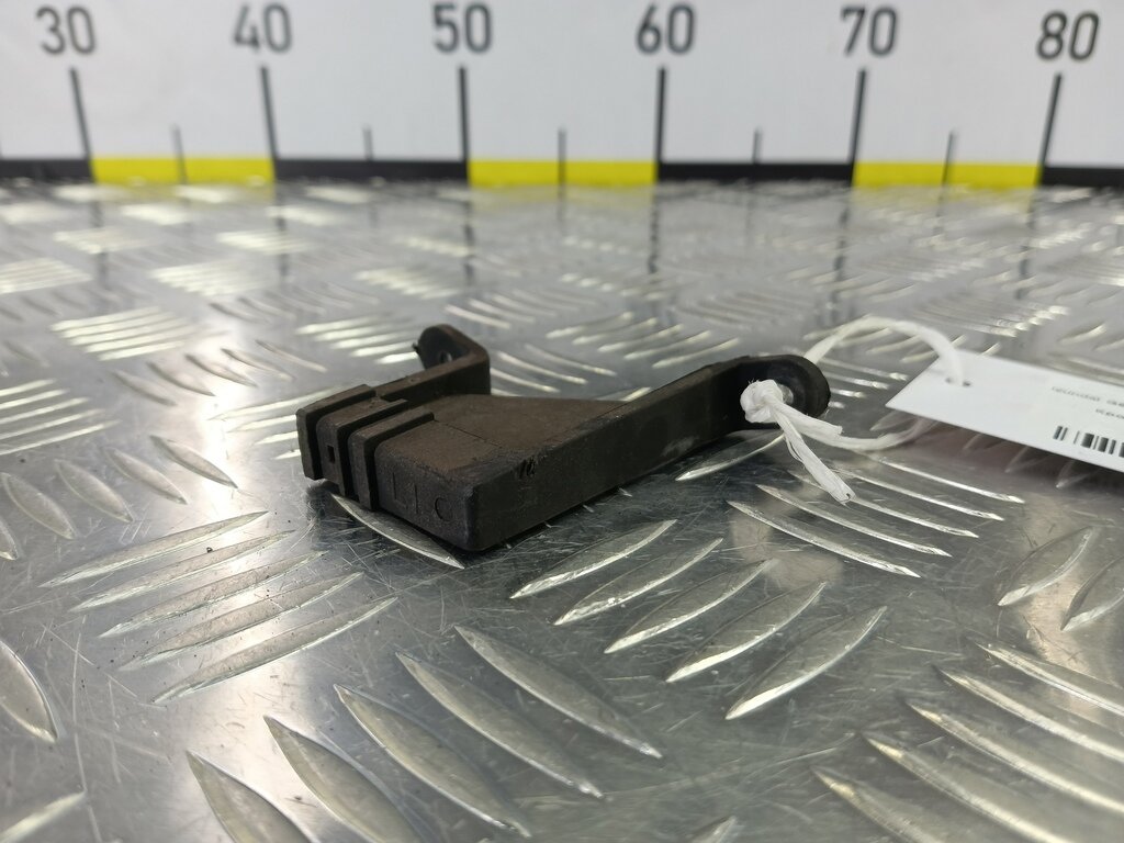 Кронштейн фары левой Б/У для Hyundai GETZ I (2002—2005) I рестайлинг (2005—2011) 92275-1C000