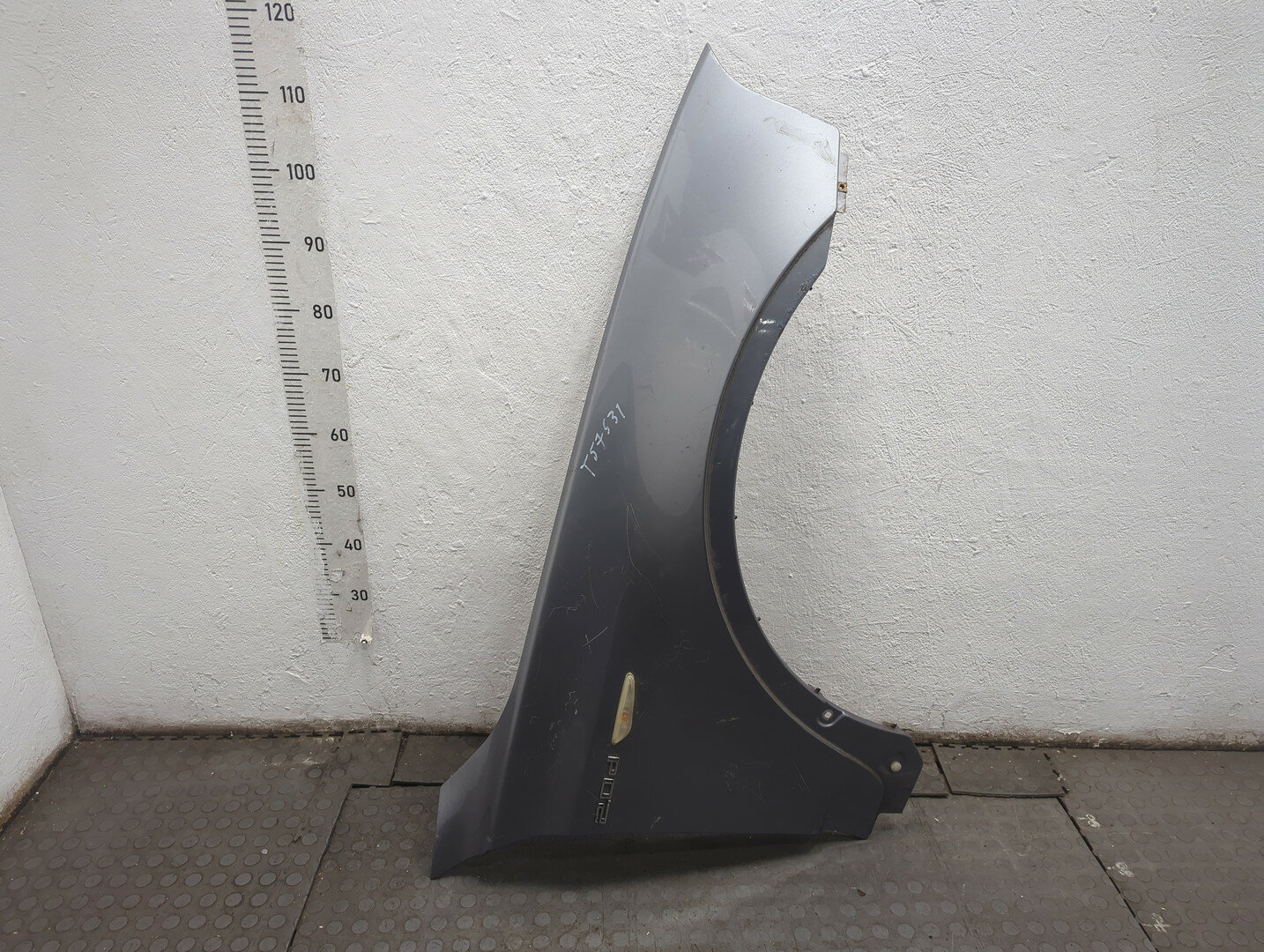 Крыло правое переднее BMW X3 E83 Б/У