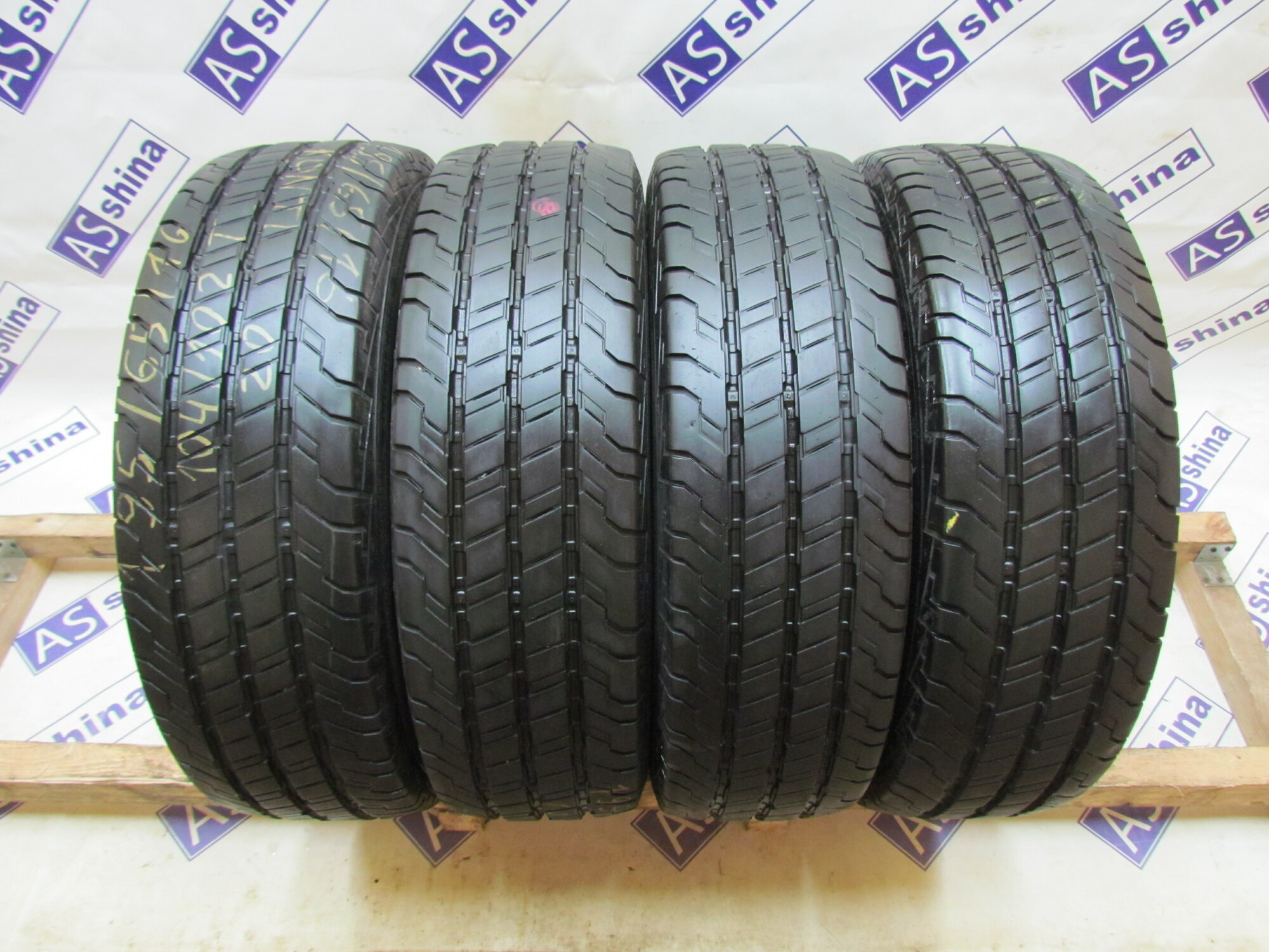 Continental ContiVanContact 100 195 65 R16 C летние БУ шины износ до 5% , артикул 0023654