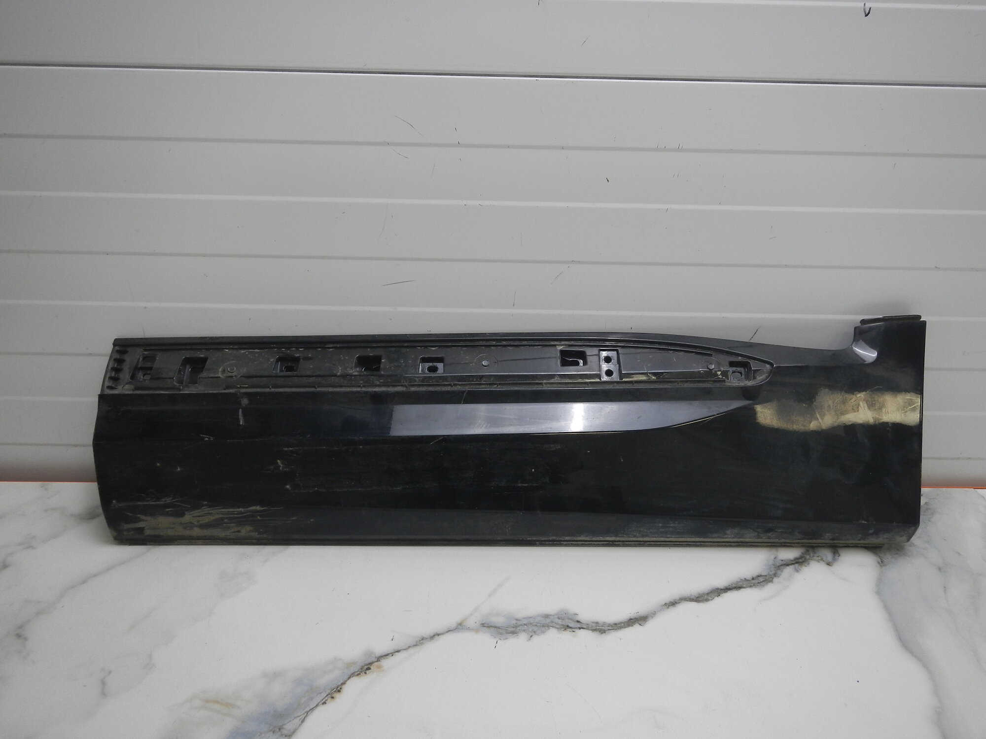 Б/У Молдинг двери задней левой, Geely (Джили)-TUGELLA (20-) GEELY TUGELLA (20-) Задиры. 607486 GEELY арт. 6600213637