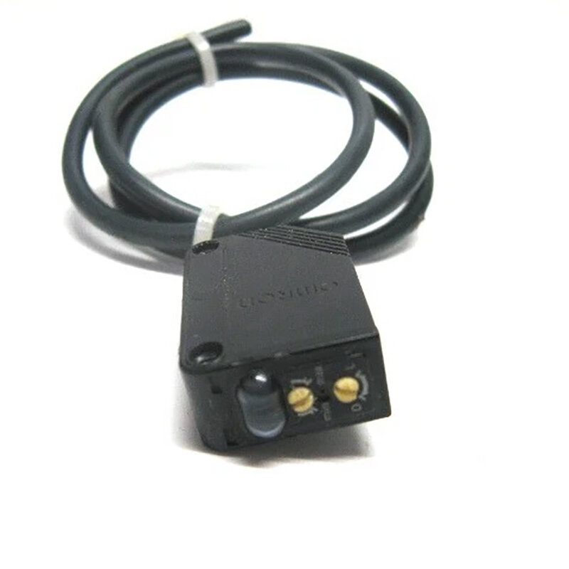 E3Z-T61A-D Photoelectric Sensor