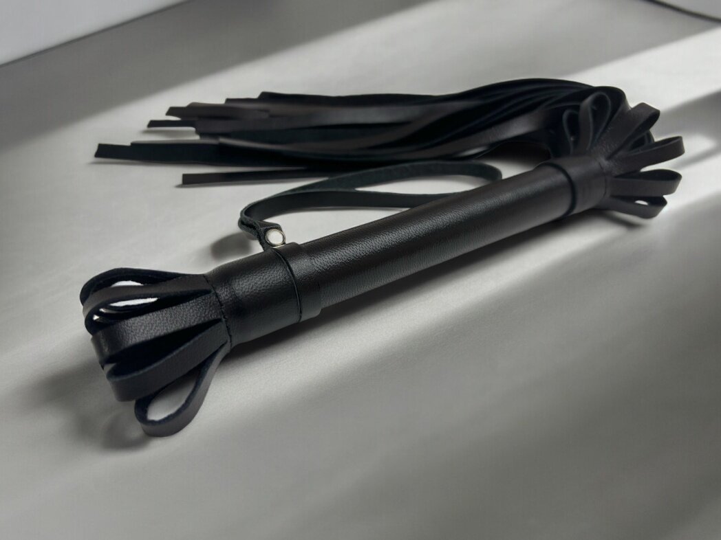 Плеть кожаная King Arsenal натуральная кожа длина 44 см чёрный цвет