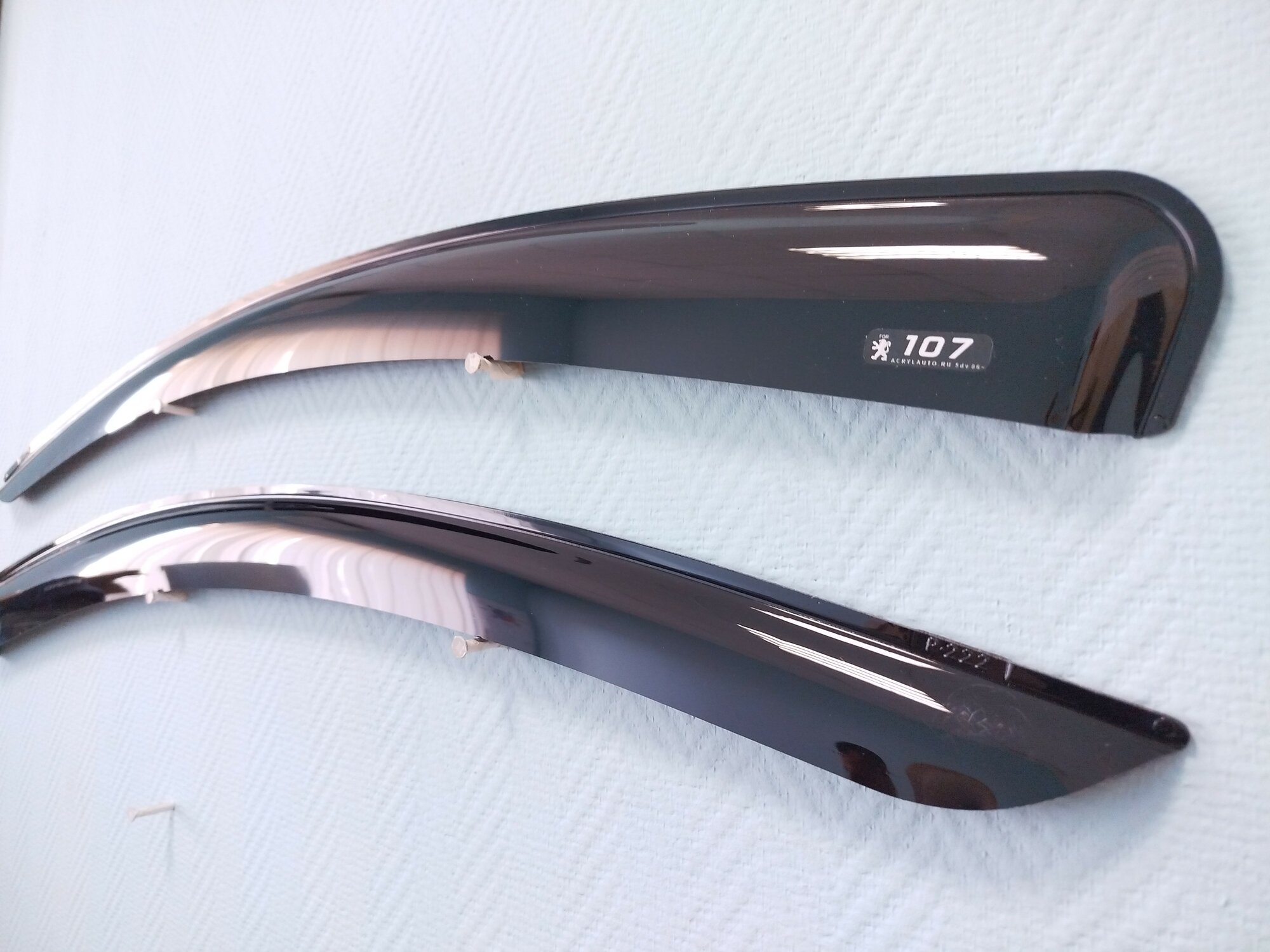 Дефлекторы окон Peugeot 107 с 2005 по 2012, 5 дв, к-т 2 шт, скотч 3M