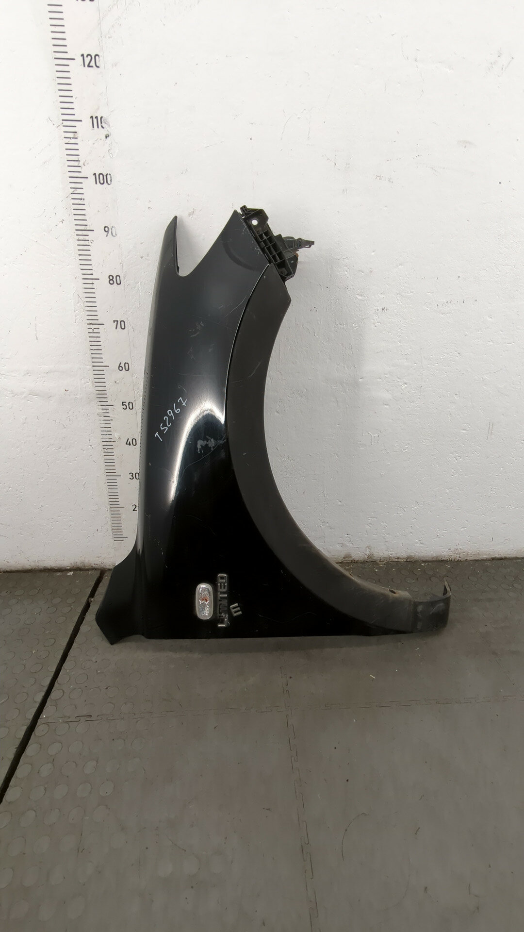 Крыло правое переднее Hyundai Santa Fe Б/У