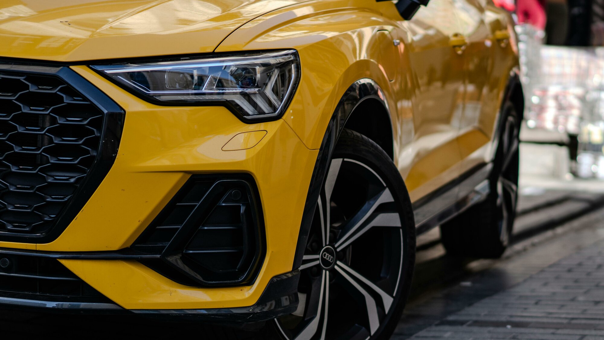 Картина на холсте 60x110 LinxOne "Автомобиль, интерьер для дома / декор на стену / дизайн