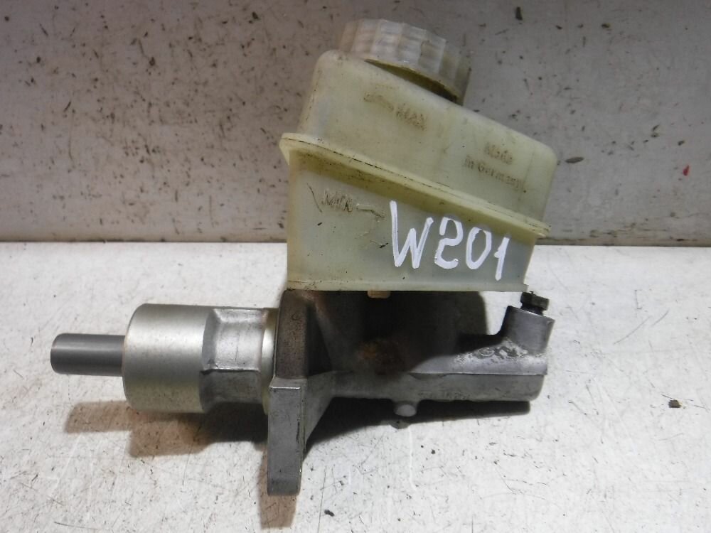 Главный тормозной цилиндр Mercedes W201 0054305901
