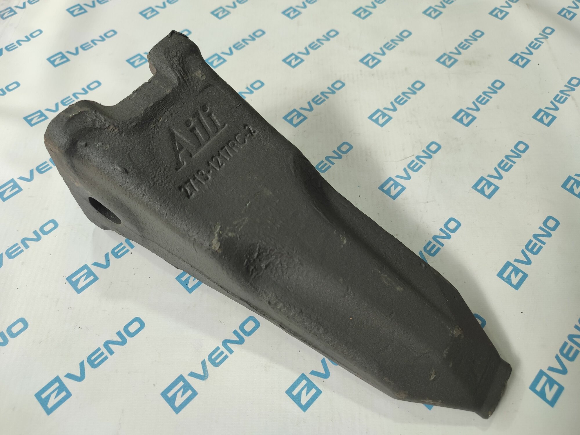 Коронка скальная кованая 2713-1217RC AILI для экскаватора Doosan DH200